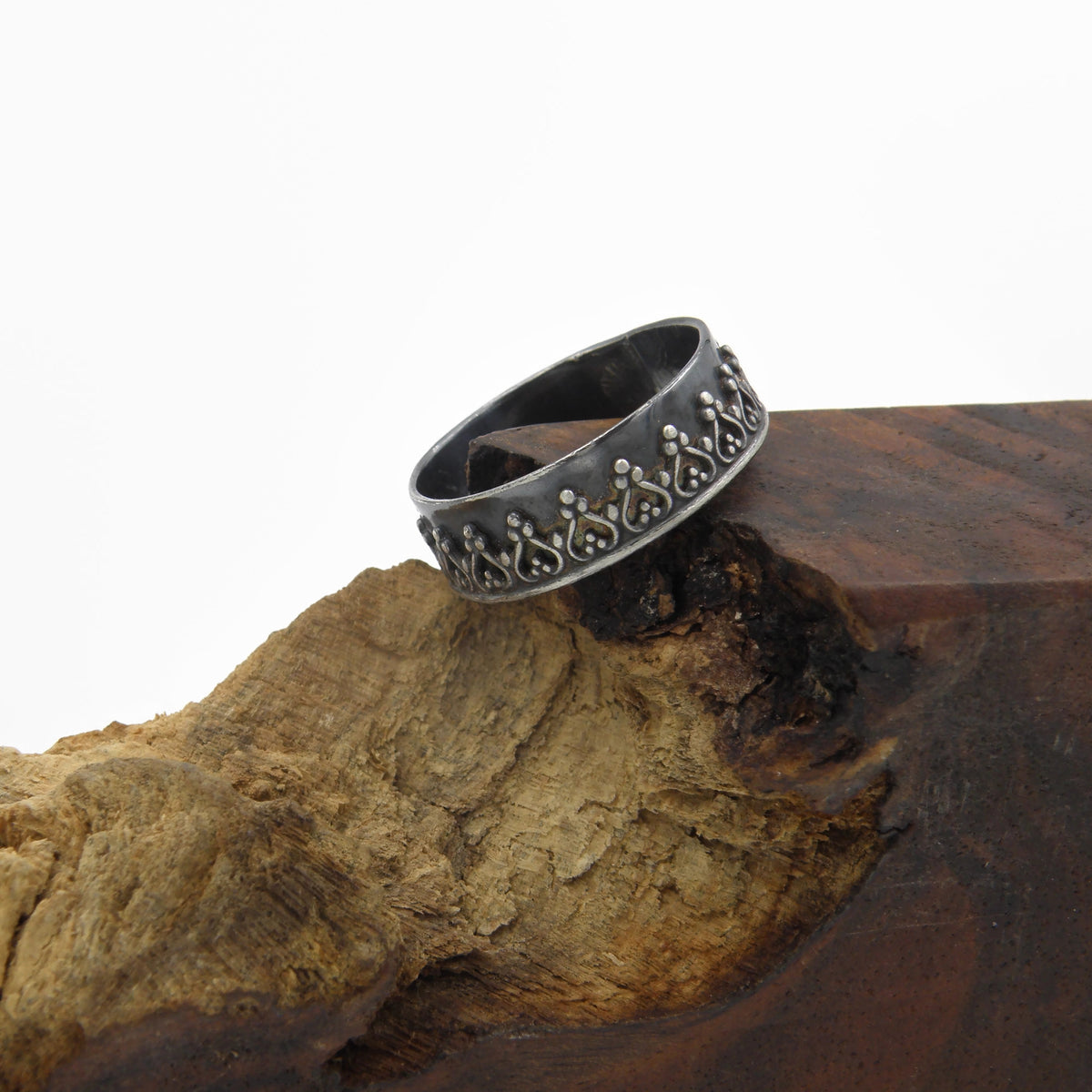 Prince Ring – The Silversmith Jewelry